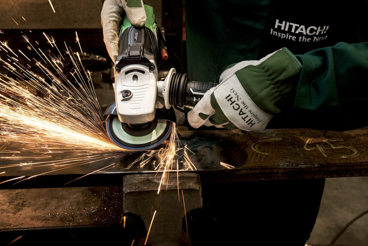 5 Things to Look for to Identify a Good Metal Service Center – KGS ...